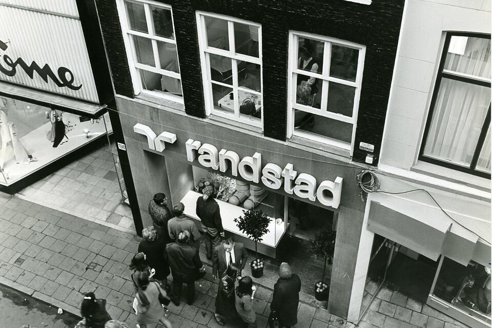 Menschen kommen in der Berufswelt an erster Stelle